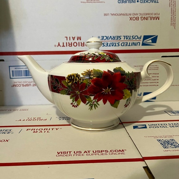 Grace | Kitchen | Grace Teaware Teapot | Poshmark